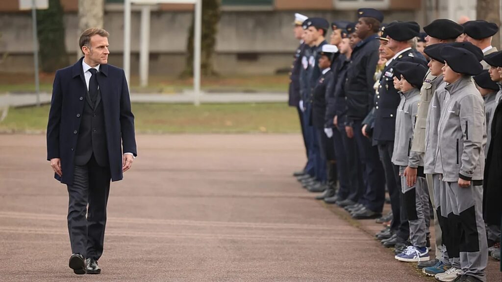 France Unveils Voluntary Military Service Program for Youth - THEUKREPORT